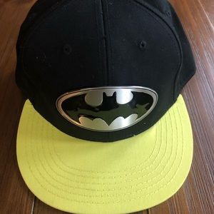 DC Comics | Accessories | Batman Dc Comics Metal Logo Snapback Hat Osfm ...